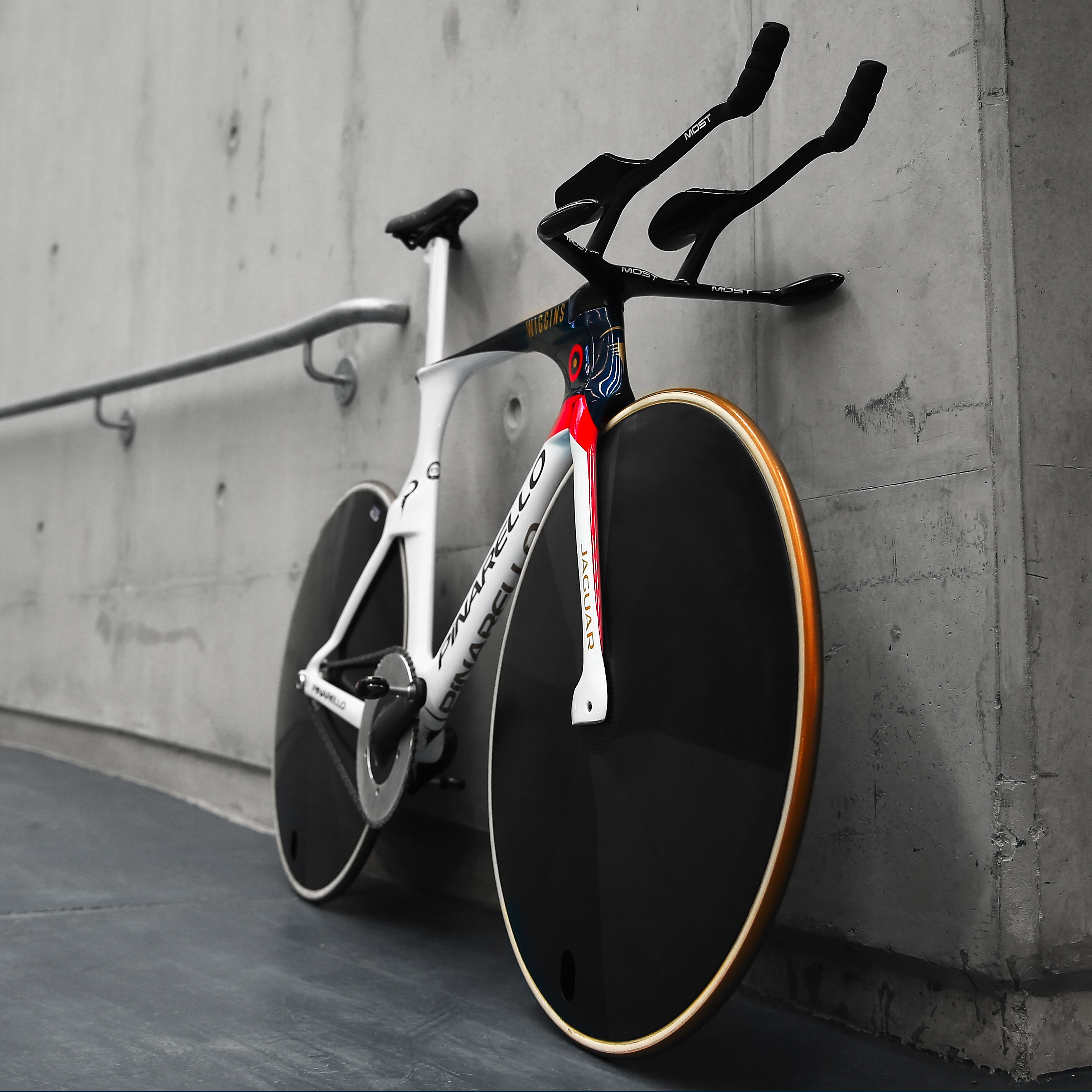 BOLIDE HR - THE HOUR WORLD RECORD BIKE — Manuel Bottazzo